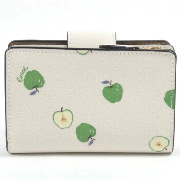 Coach | Bags | Nwt Coach Medium Bifold Leather Corner Zip Wallet Green ...